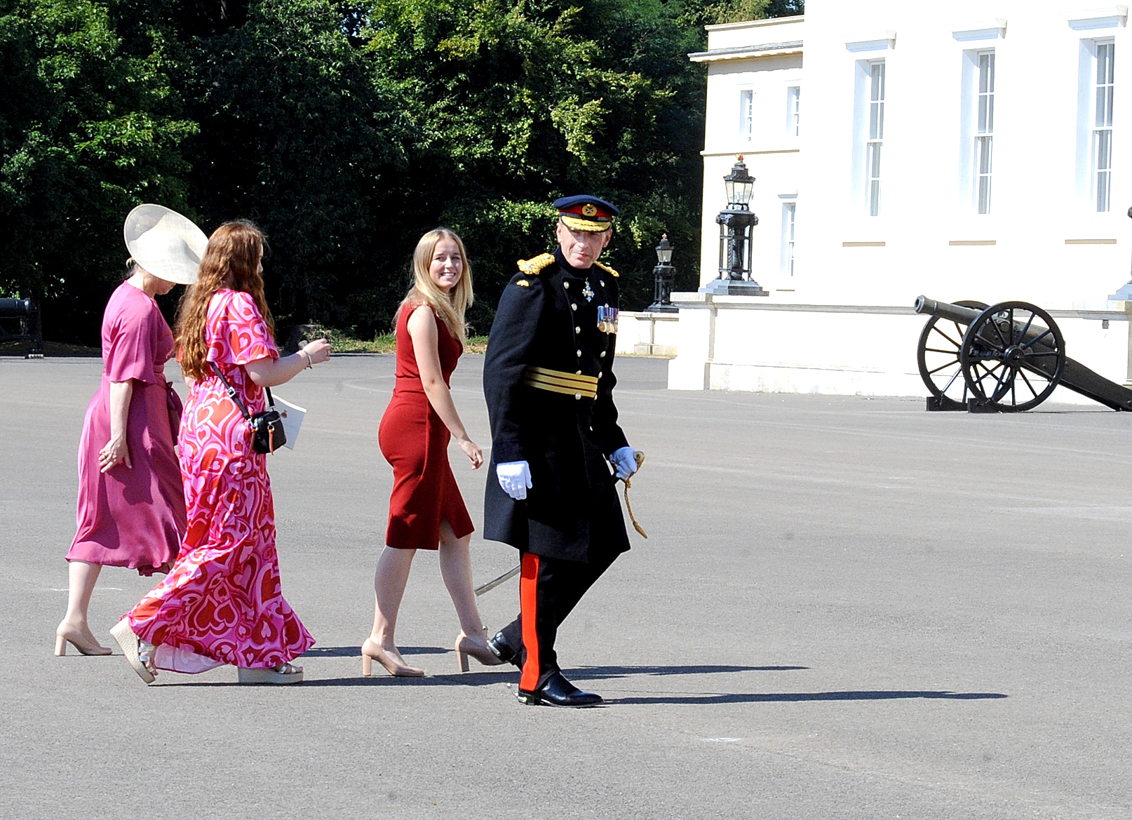 Parade will move to the left by 90 minutes.. | The British Army