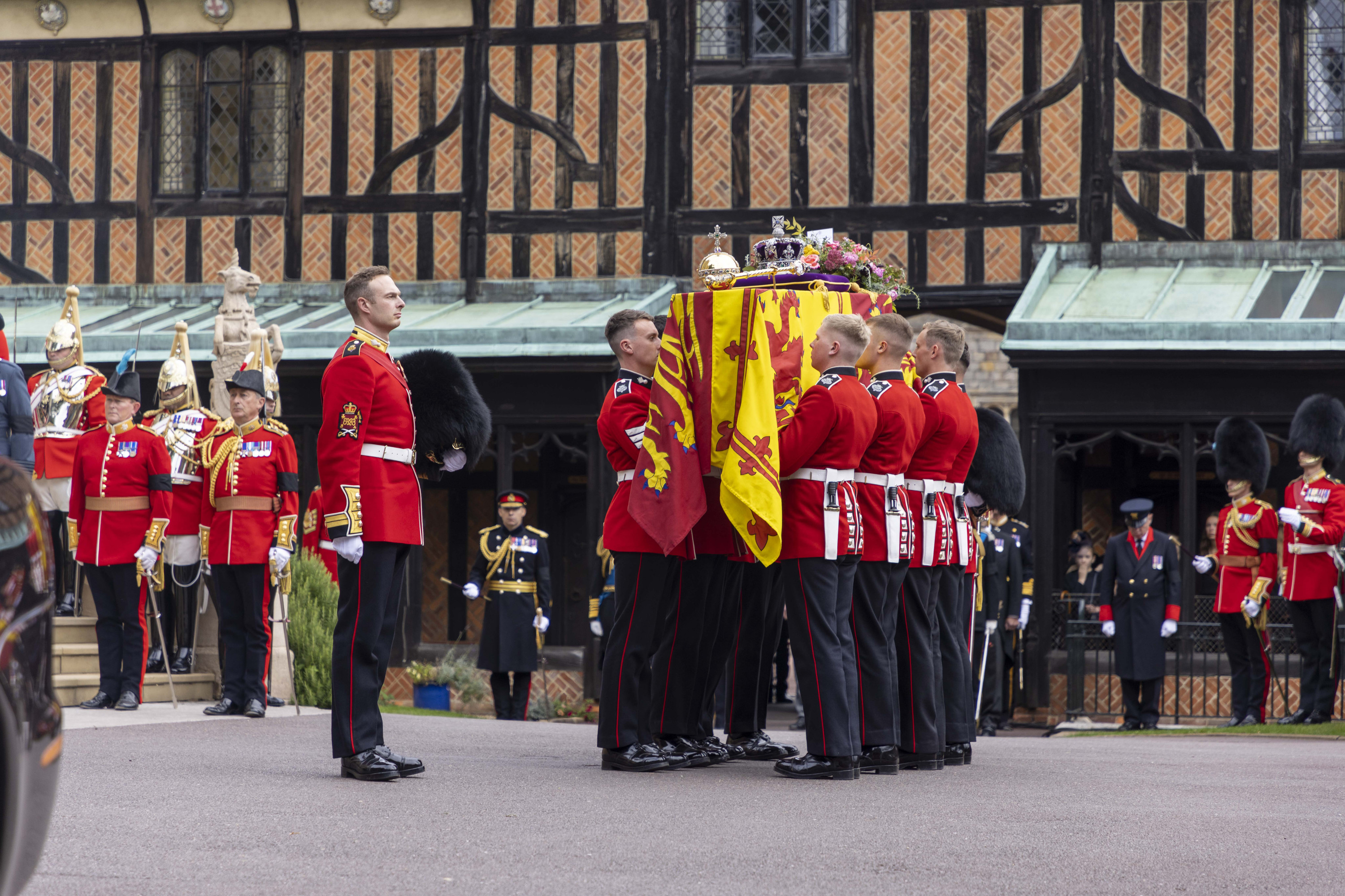 Army personnel honour Her Majesty Queen Elizabeth II for the final time | The British Army