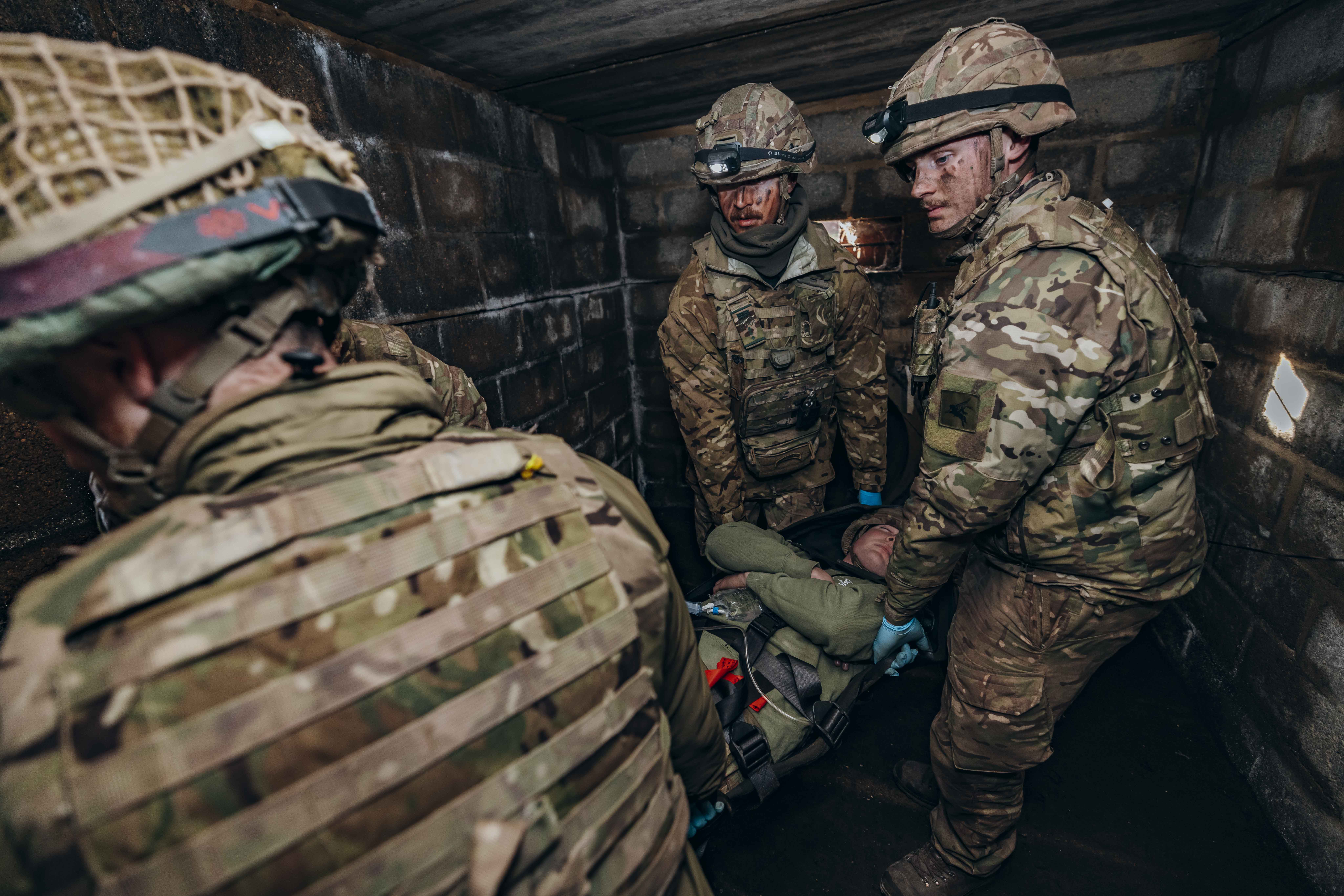Airborne medics go underground to survive | British Army
