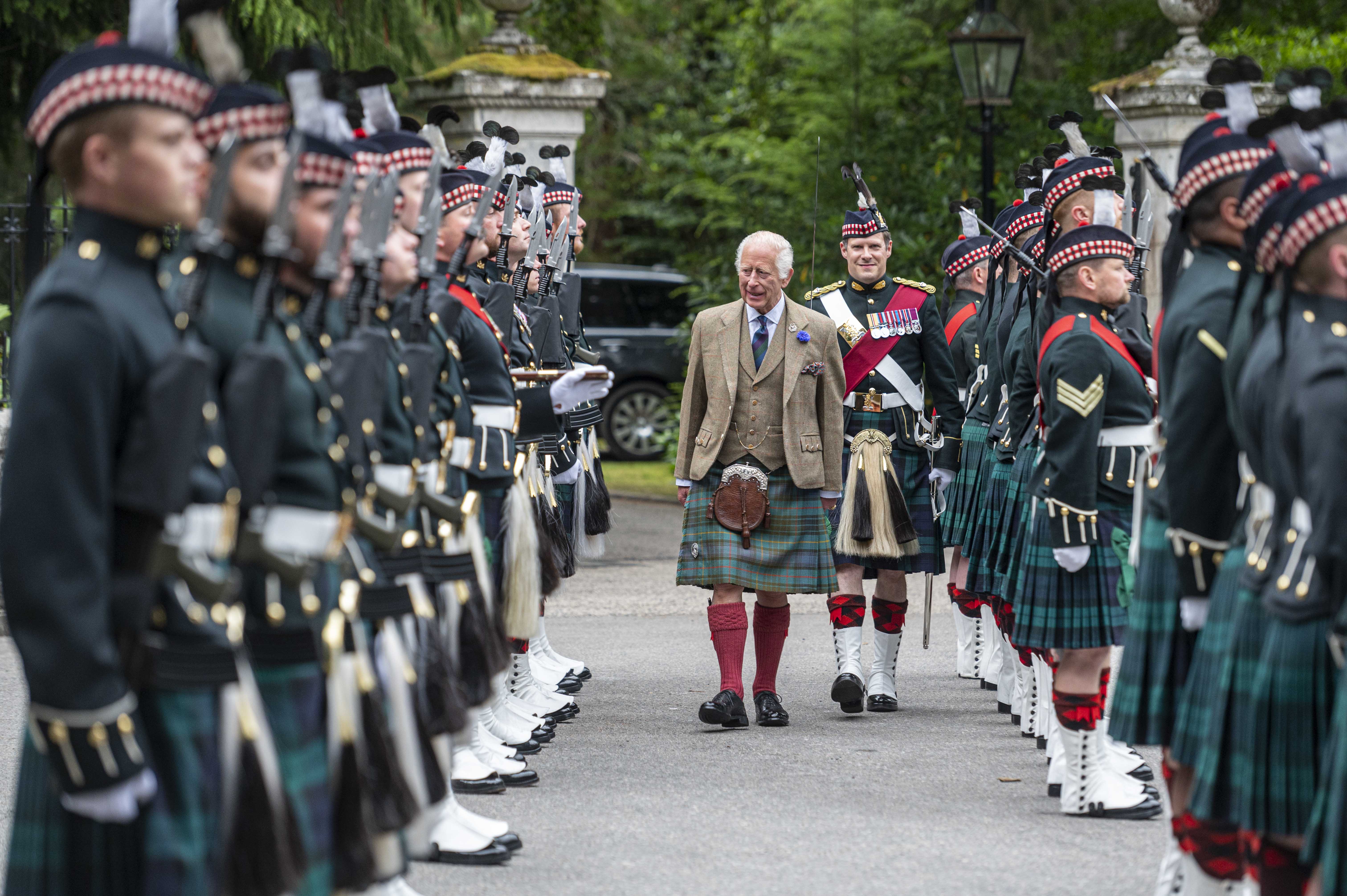 Guard of Honour officially welcomes The King to Balmoral - The British Army