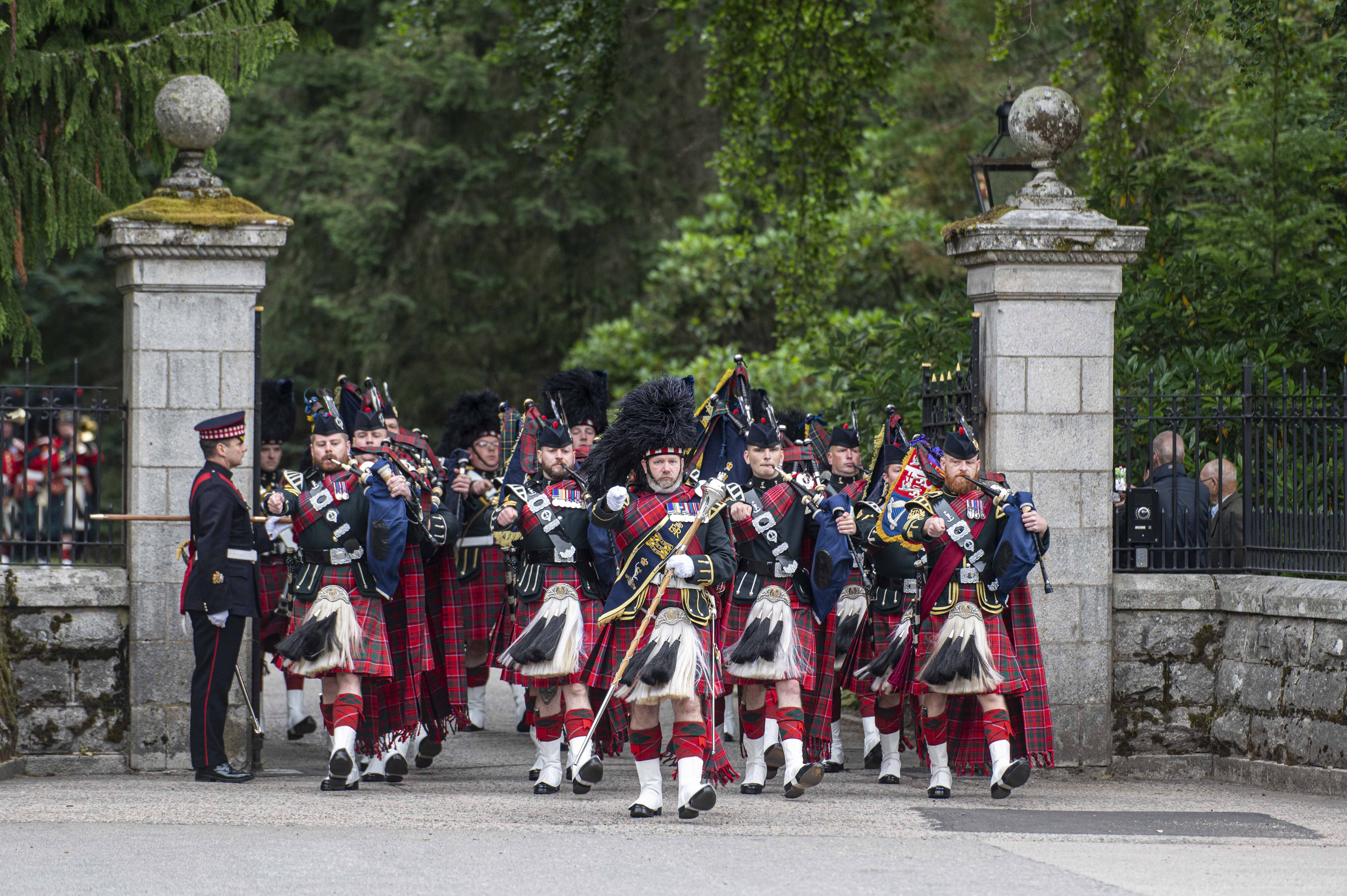 Guard of Honour officially welcomes The King to Balmoral - The British Army